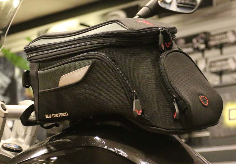 How to Choose The Right Motorcycle Tank Bag For You