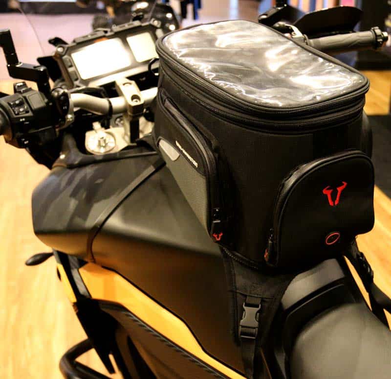 How to Choose The Right Motorcycle Tank Bag For You